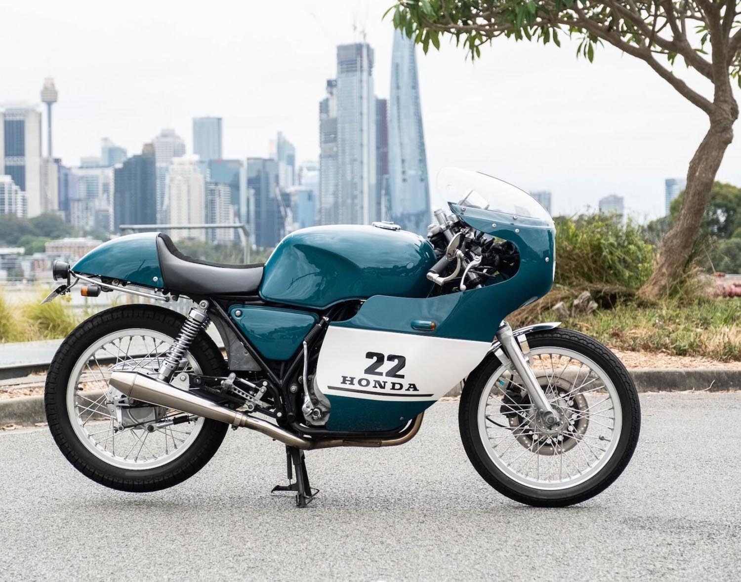 Honda GB400 TT Custom- Chiếc Cafe Racer Cổ Điển | BornToRide