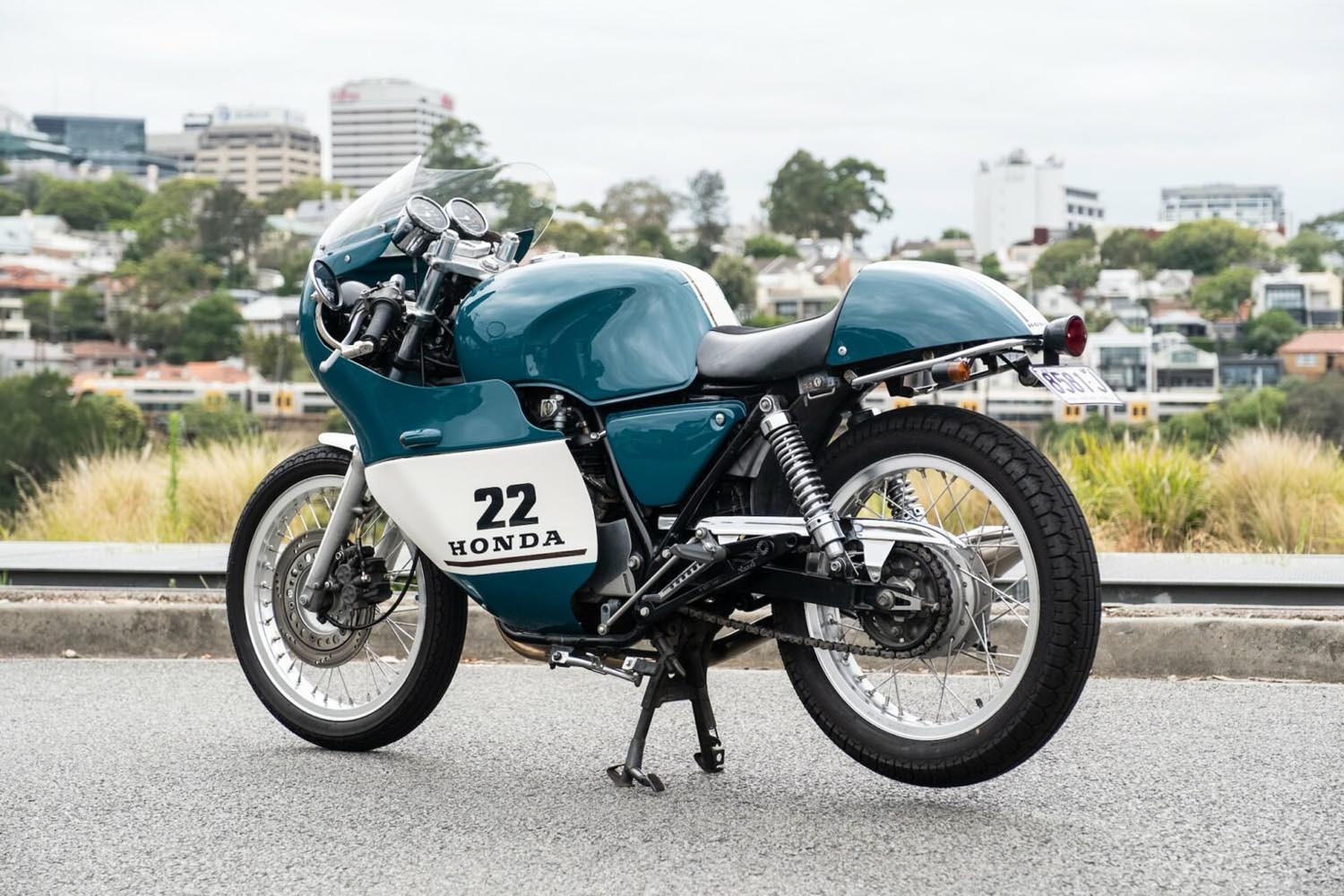 Honda GB400 TT Custom- Chiếc Cafe Racer Cổ Điển | BornToRide